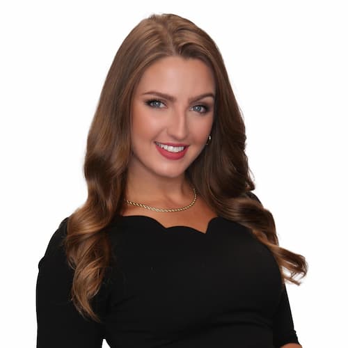 Abigail Dye (FOX 26) Bio, Wiki, Age, Husband, Salary, Net Worth